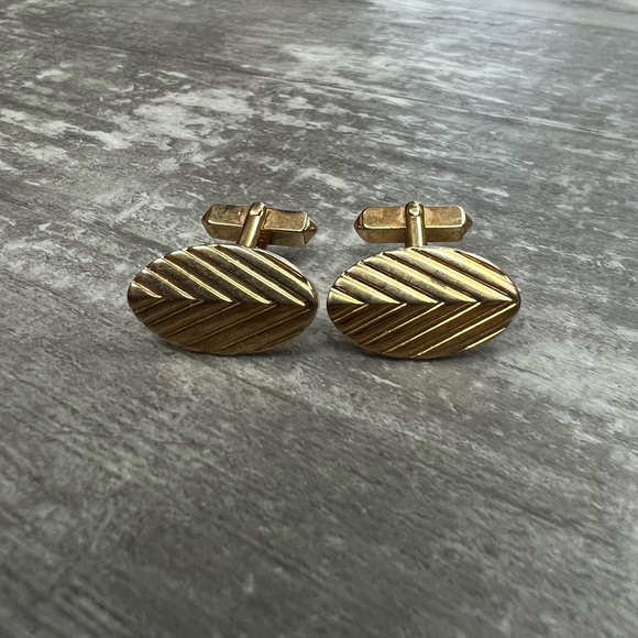 SWANK | Accessories | Vintage Swank Gold Tone Oval Cufflinks | Poshmark